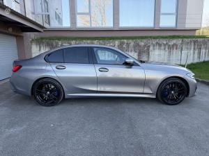 Grey BMW 330 2019 in Vilnius, with an engine capacity of 2.00 L and mileage of 85 thousand km for 27500 €, photo 6 on AUTOMOTO.COM.LV