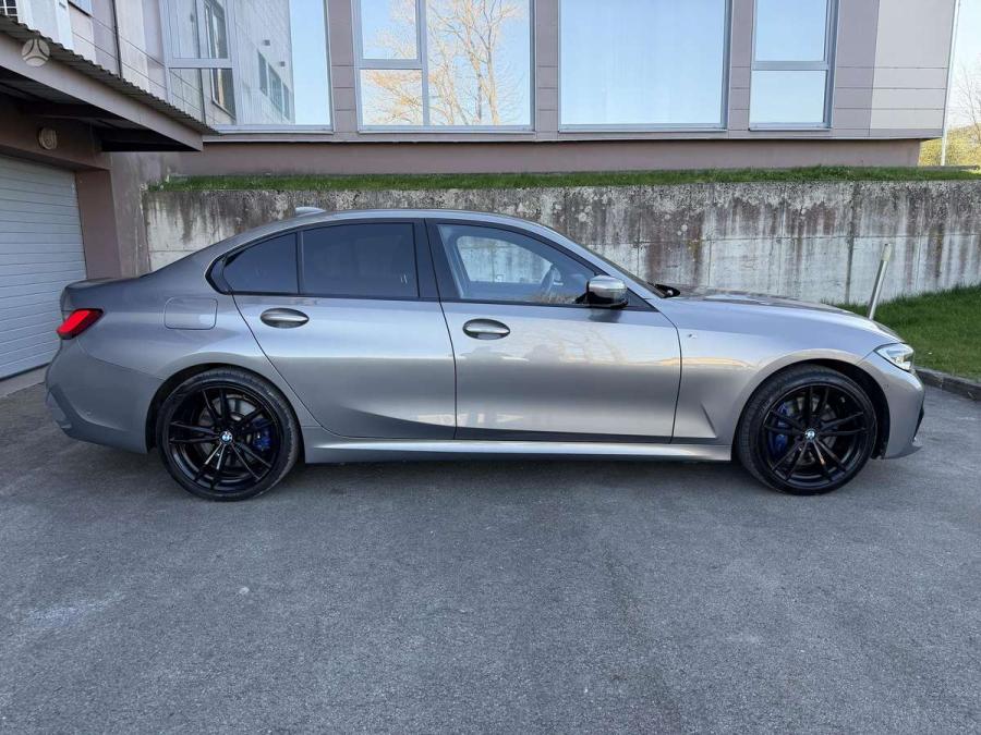 Grey BMW 330 2019 in Vilnius, with an engine capacity of 2.00 L and mileage of 85 thousand km for 27500 €, photo 6 on AUTOMOTO.COM.LV