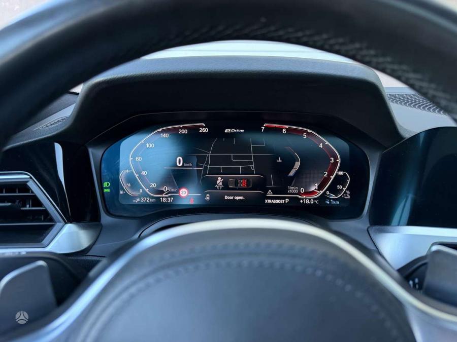 Grey BMW 330 2019 in Vilnius, with an engine capacity of 2.00 L and mileage of 85 thousand km for 27500 €, photo 19 on AUTOMOTO.COM.LV