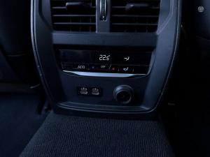 Grey BMW 330 2019 in Vilnius, with an engine capacity of 2.00 L and mileage of 85 thousand km for 27500 €, photo 20 on AUTOMOTO.COM.LV