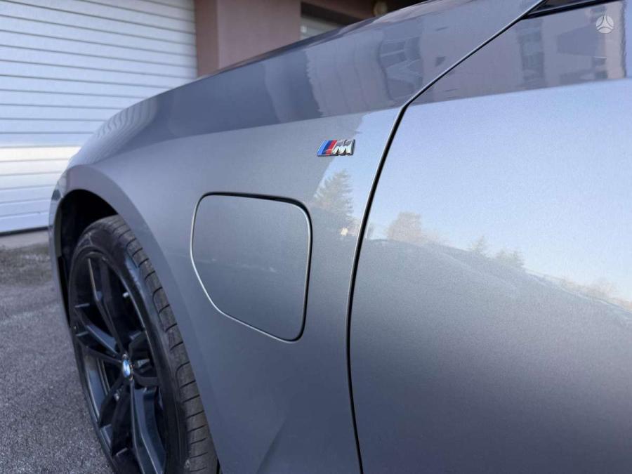 Grey BMW 330 2019 in Vilnius, with an engine capacity of 2.00 L and mileage of 85 thousand km for 27500 €, photo 25 on AUTOMOTO.COM.LV