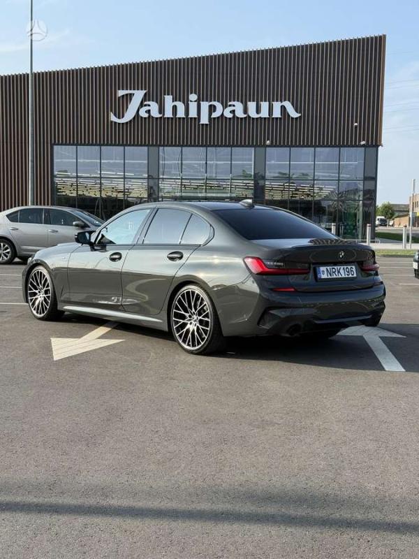 БМВ 330 2019 в Каунас на AUTOMOTO.COM.LV Серый БМВ 330 2019 в Каунас, объемом двигателя 2.99 л и пробегом 135 тыс. км за 28300 €, фото 7 на AUTOMOTO.COM.LV
