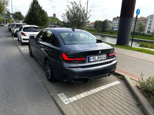 Grey BMW 330 2019 in Vilnius, with an engine capacity of 2.00 L and mileage of 152 thousand km for 24900 €, photo 4 on AUTOMOTO.COM.LV