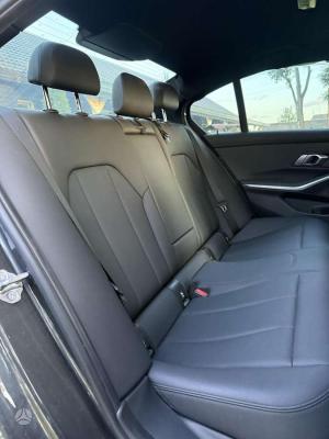 Grey BMW 330 2019 in Siauliai, with an engine capacity of 2.00 L and mileage of 117 thousand km for 9500 €, photo 9 on AUTOMOTO.COM.LV