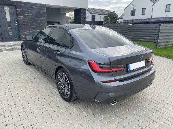 Pelēks BMW 330 2020 Viļņa, ar dzinēja tilpumu 2.00 L un nobraukumu 96 tūkst. km par 31500 €, foto 3 vietnē AUTOMOTO.COM.LV