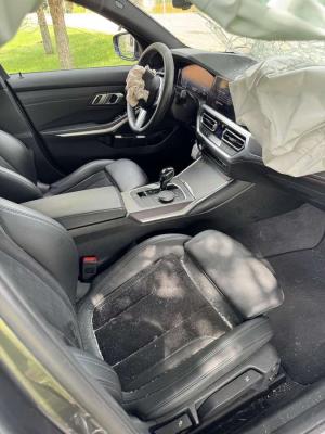 Grey BMW 330 2020 in Kazlu Ruda, with an engine capacity of 2.00 L and mileage of 117 thousand km for 11100 €, photo 8 on AUTOMOTO.COM.LV