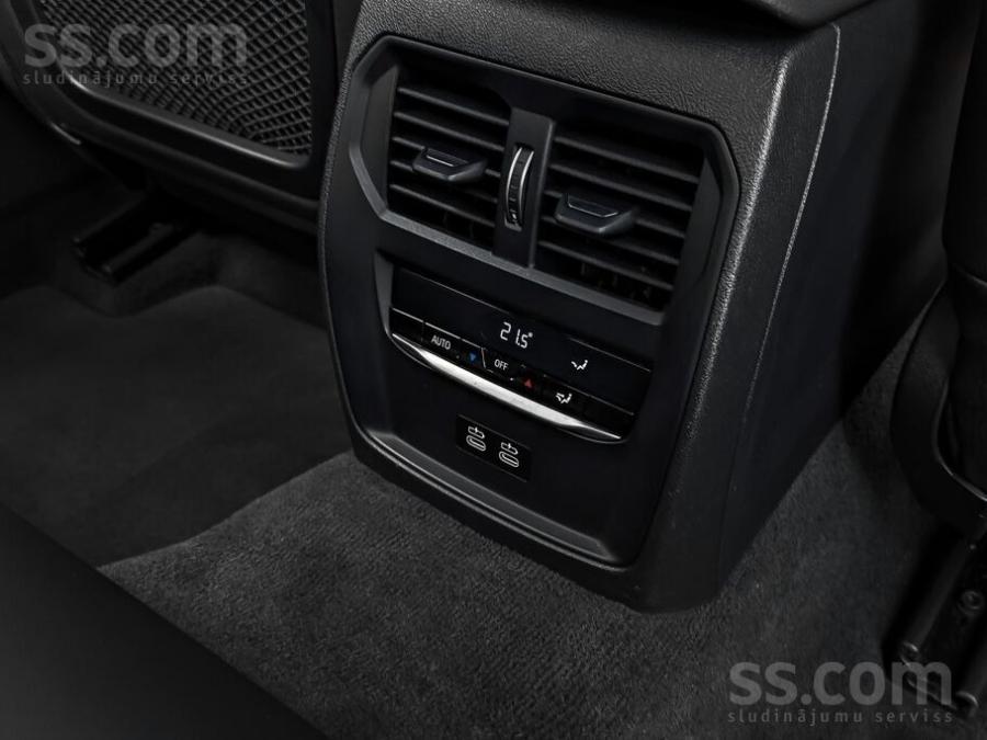 Pelēks BMW 330 2021 Tukums, ar dzinēja tilpumu 3.00 L un nobraukumu 260 tūkst. km par 25990 €, foto 25 vietnē AUTOMOTO.COM.LV