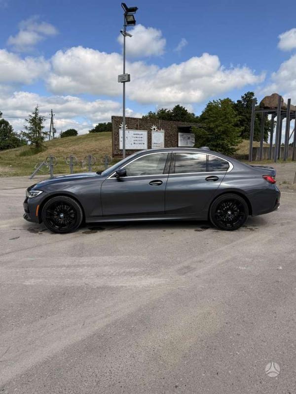 Grey BMW 330 2022 in Siauliai, with an engine capacity of 2.00 L and mileage of 67 thousand km for 24999 €, photo 2 on AUTOMOTO.COM.LV