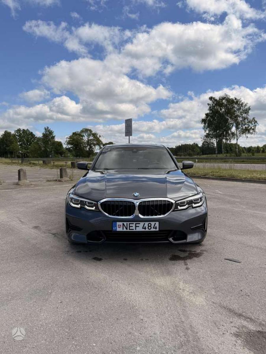 Grey BMW 330 2022 in Siauliai, with an engine capacity of 2.00 L and mileage of 67 thousand km for 24999 €, photo 6 on AUTOMOTO.COM.LV
