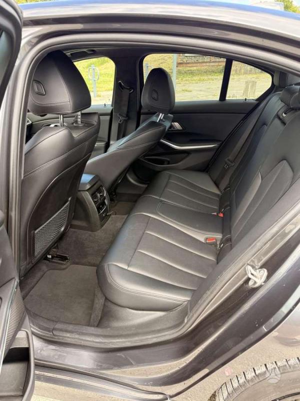 Grey BMW 330 2022 in Siauliai, with an engine capacity of 2.00 L and mileage of 67 thousand km for 24999 €, photo 7 on AUTOMOTO.COM.LV