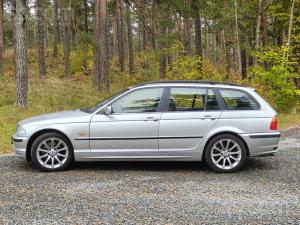 Pelēks BMW 330 2000 Rīga, ar dzinēja tilpumu 3.00 L un nobraukumu 302 tūkst. km par 2550 €, foto 9 vietnē AUTOMOTO.COM.LV