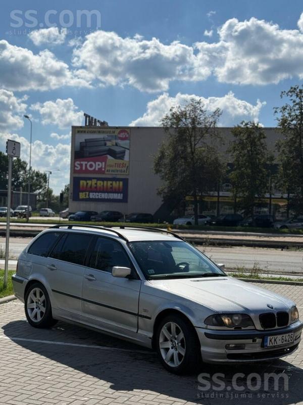 Grey BMW 330 2001 in Riga, with an engine capacity of 3.00 L and mileage of 368 thousand km for 1650 €, photo 2 on AUTOMOTO.COM.LV