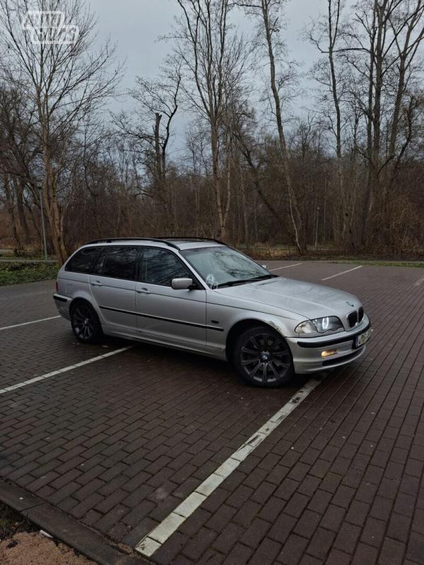 Grey BMW 330 2001 in Anyksciai, with an engine capacity of 3.00 L and mileage of 421 thousand km for 1750 €, photo 5 on AUTOMOTO.COM.LV