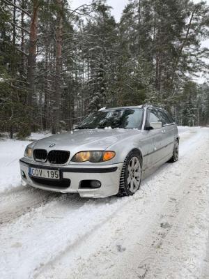 Grey BMW 330 2001 in Vilnius, with an engine capacity of 2.98 L and mileage of 370 thousand km for 2200 €, photo  on AUTOMOTO.COM.LV