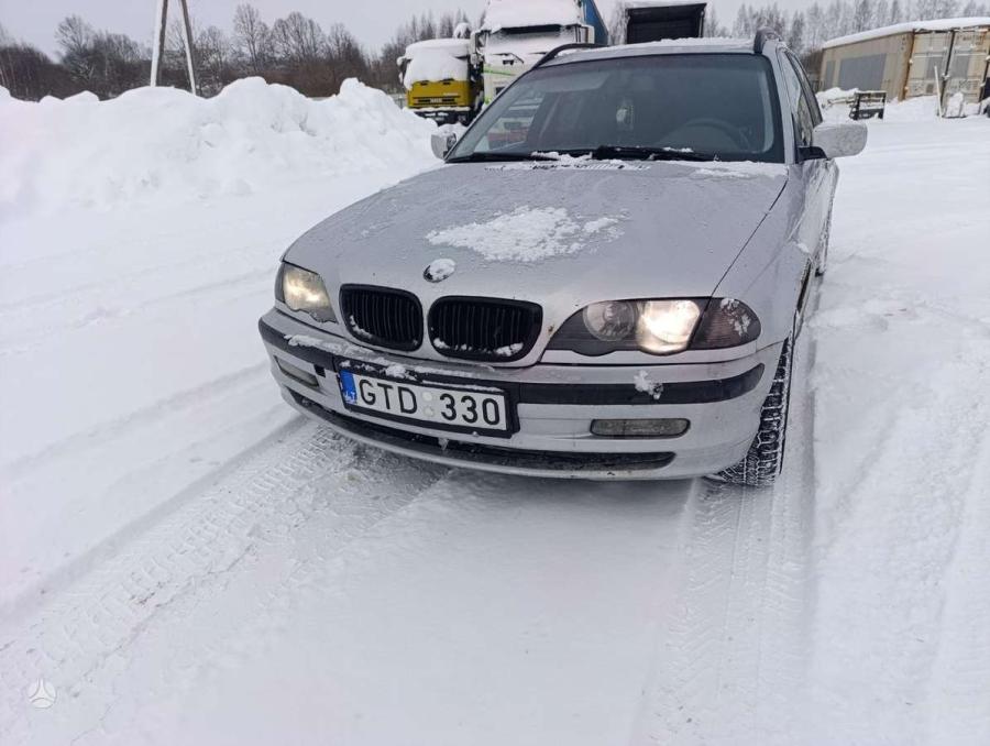 Pelēks BMW 330 2001 Plungė, ar dzinēja tilpumu 3.00 L un nobraukumu 354 tūkst. km par 1500 €, foto 1 vietnē AUTOMOTO.COM.LV