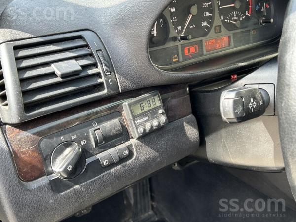 Серый БМВ 330 2001 в Кулдига, объемом двигателя 3.00 л и пробегом 0 тыс. км за 2400 €, фото 10 на AUTOMOTO.COM.LV
