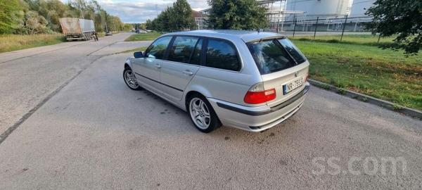 Grey BMW 330 2001 in Riga, with an engine capacity of 3.00 L and mileage of 338 thousand km for 3500 €, photo 3 on AUTOMOTO.COM.LV