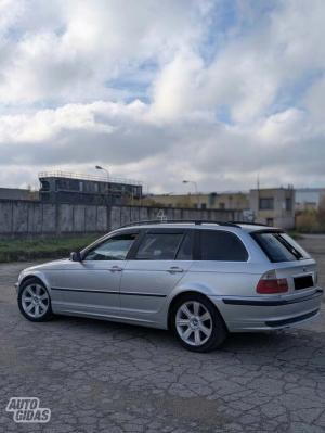 Pelēks BMW 330 2001 Panevēža, ar dzinēja tilpumu 2.90 L un nobraukumu 350 tūkst. km par 1950 €, foto 5 vietnē AUTOMOTO.COM.LV