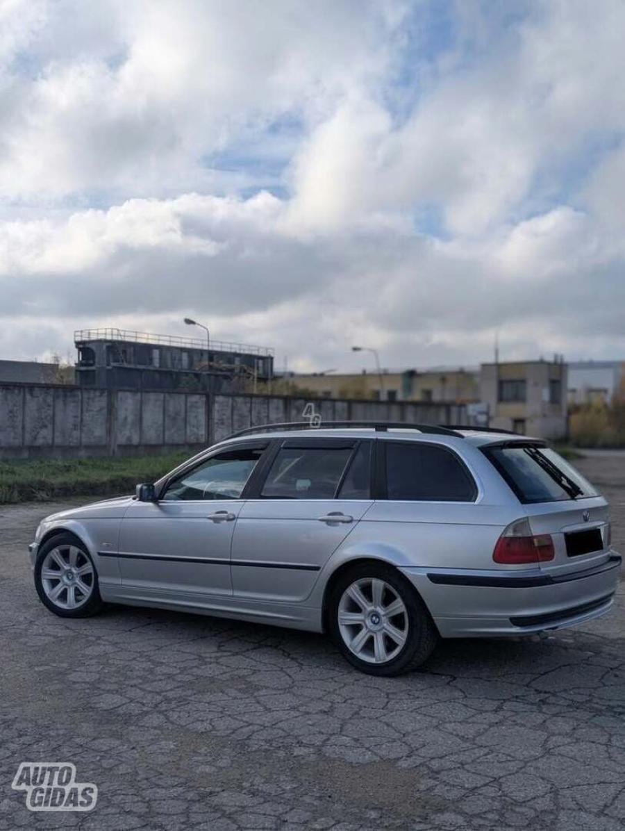 Pelēks BMW 330 2001 Panevēža, ar dzinēja tilpumu 2.90 L un nobraukumu 350 tūkst. km par 1950 €, foto 5 vietnē AUTOMOTO.COM.LV