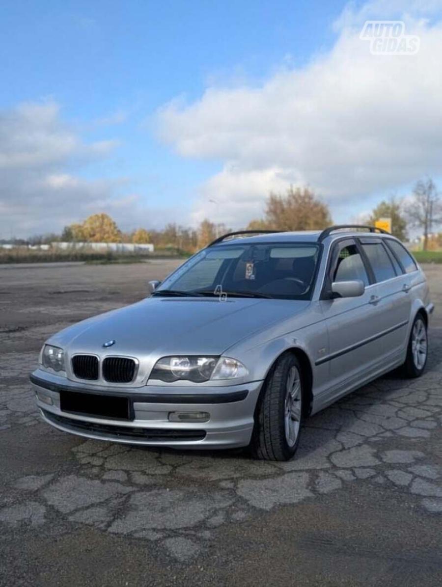 Pelēks BMW 330 2001 Panevēža, ar dzinēja tilpumu 2.90 L un nobraukumu 350 tūkst. km par 1950 €, foto 7 vietnē AUTOMOTO.COM.LV
