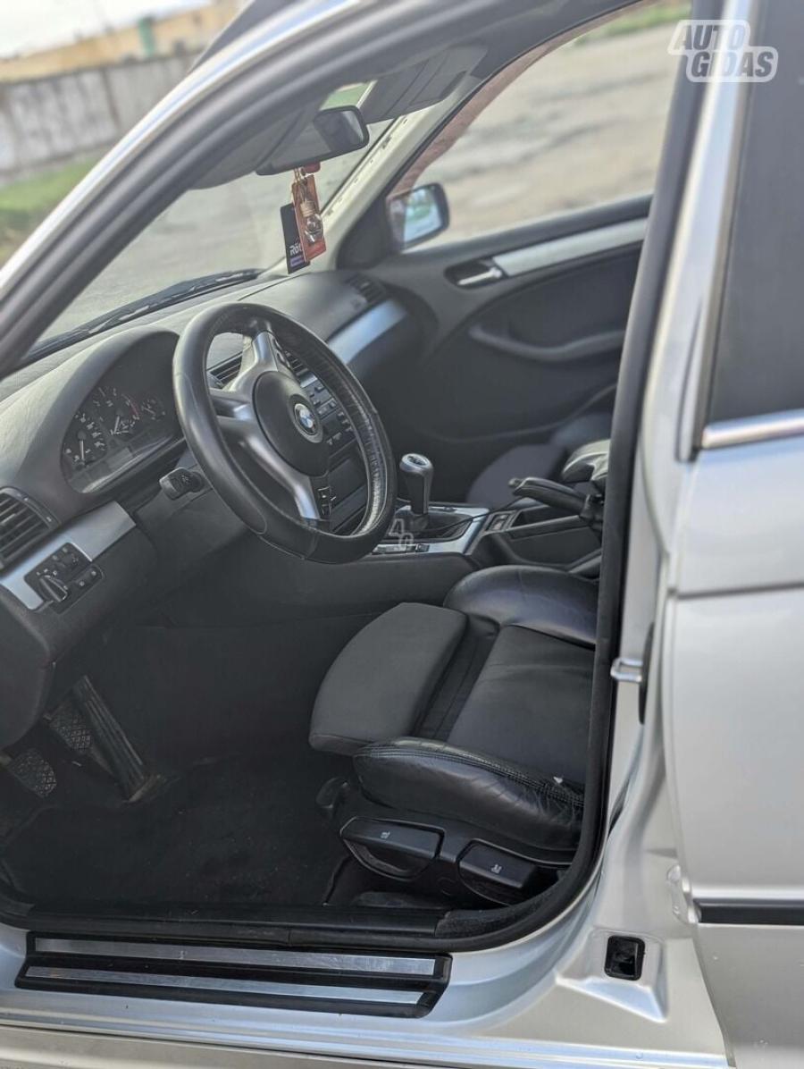 Pelēks BMW 330 2001 Panevēža, ar dzinēja tilpumu 2.90 L un nobraukumu 350 tūkst. km par 1950 €, foto 13 vietnē AUTOMOTO.COM.LV