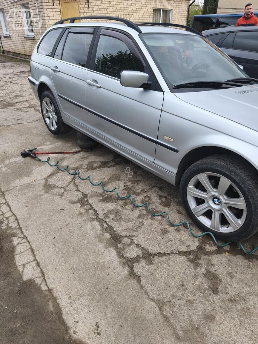 Pelēks BMW 330 2001 Panevēža, ar dzinēja tilpumu 2.90 L un nobraukumu 350 tūkst. km par 1950 €, foto 16 vietnē AUTOMOTO.COM.LV