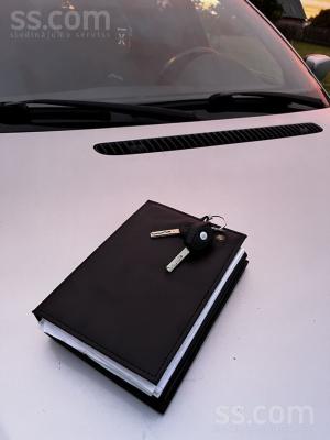 Grey BMW 330 2002 in Bauska, with an engine capacity of 3.00 L and mileage of 410 thousand km for 2850 €, photo 8 on AUTOMOTO.COM.LV