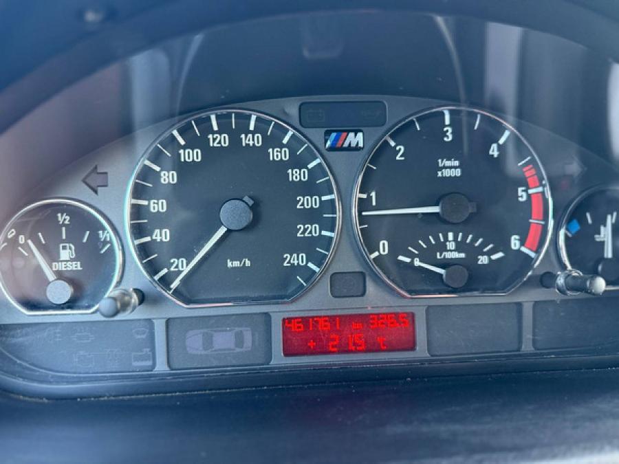 Pelēks BMW 330 2002 Kohtla-Jerve, ar dzinēja tilpumu 3.00 L un nobraukumu 458 tūkst. km par 4299 €, foto 11 vietnē AUTOMOTO.COM.LV
