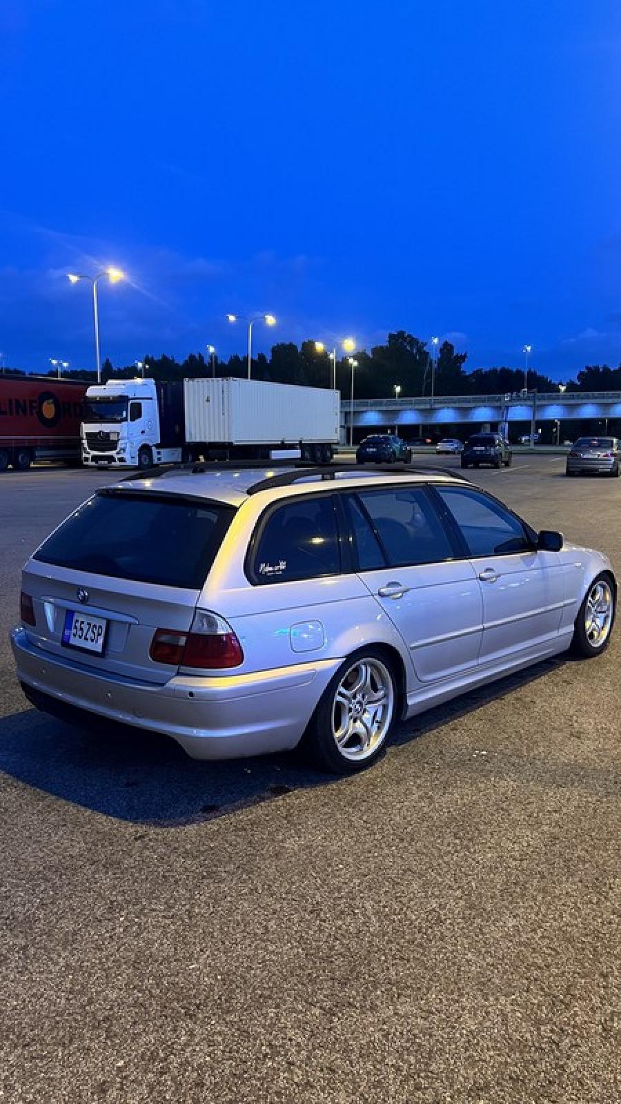 Pelēks BMW 330 2002 Tallina, ar dzinēja tilpumu 0.00 L un nobraukumu 387 tūkst. km par 3800 €, foto 13 vietnē AUTOMOTO.COM.LV
