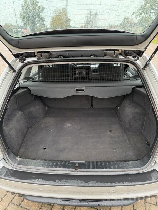 Pelēks BMW 330 2002 Valmiera, ar dzinēja tilpumu 3.00 L un nobraukumu 430 tūkst. km par 2550 €, foto 6 vietnē AUTOMOTO.COM.LV