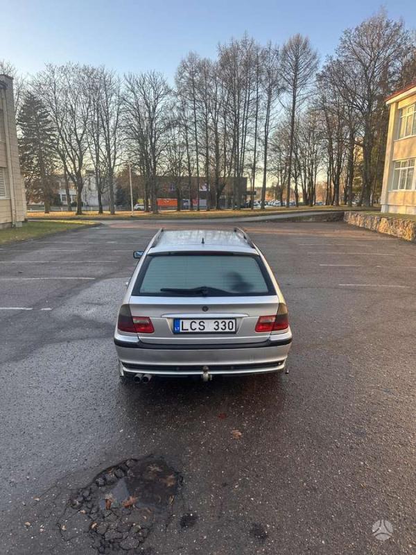 Pelēks BMW 330 2003 Elektrėnai, ar dzinēja tilpumu 2.99 L un nobraukumu 374 tūkst. km par 1250 €, foto 6 vietnē AUTOMOTO.COM.LV