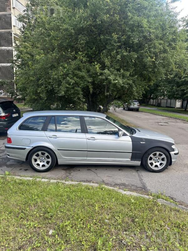 Grey BMW 330 2003 in Riga, with an engine capacity of 3.00 L and mileage of 440 thousand km for 2650 €, photo 3 on AUTOMOTO.COM.LV