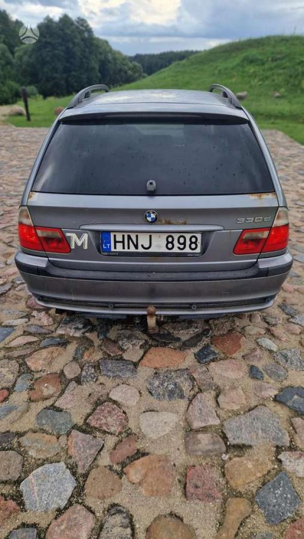 Pelēks BMW 330 2003 Druskininkai, ar dzinēja tilpumu 2.99 L un nobraukumu 354 tūkst. km par 2000 €, foto 4 vietnē AUTOMOTO.COM.LV