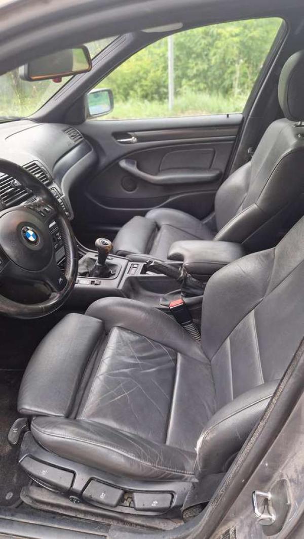 Pelēks BMW 330 2003 Druskininkai, ar dzinēja tilpumu 2.99 L un nobraukumu 354 tūkst. km par 2000 €, foto 8 vietnē AUTOMOTO.COM.LV