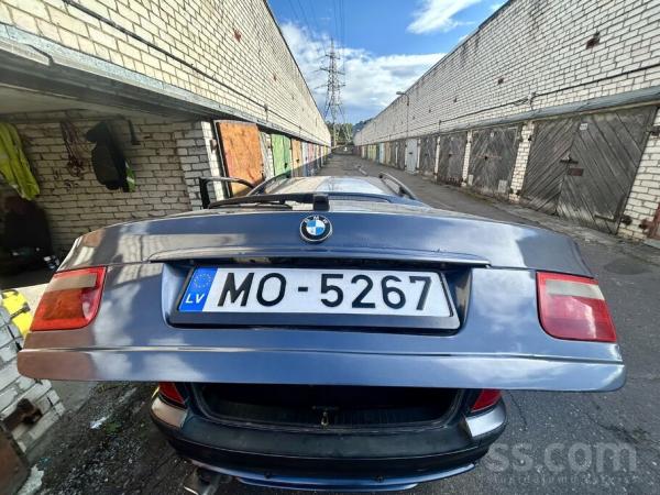 Grey BMW 330 2003 in Riga, with an engine capacity of 3.00 L and mileage of 489 thousand km for 2300 €, photo 6 on AUTOMOTO.COM.LV