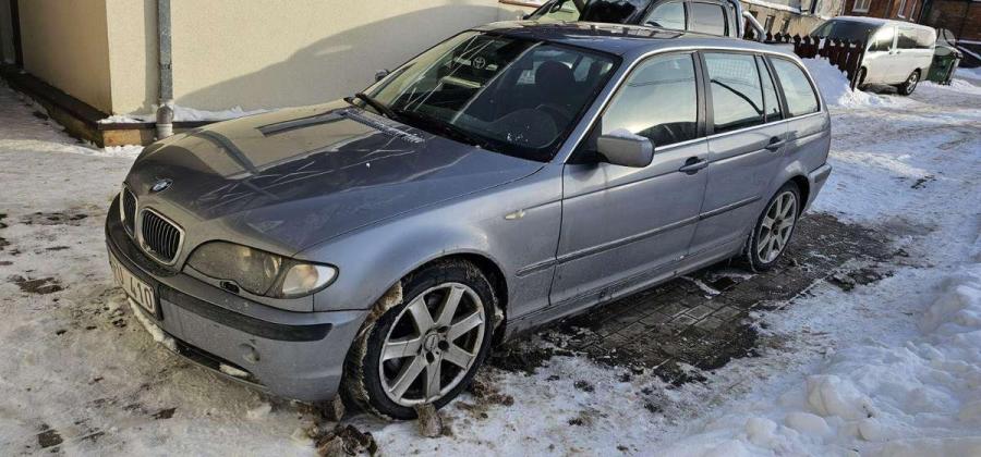Grey BMW 330 2004 in Zarasai, with an engine capacity of 2.99 L and mileage of 377 thousand km for 2500 €, photo 15 on AUTOMOTO.COM.LV