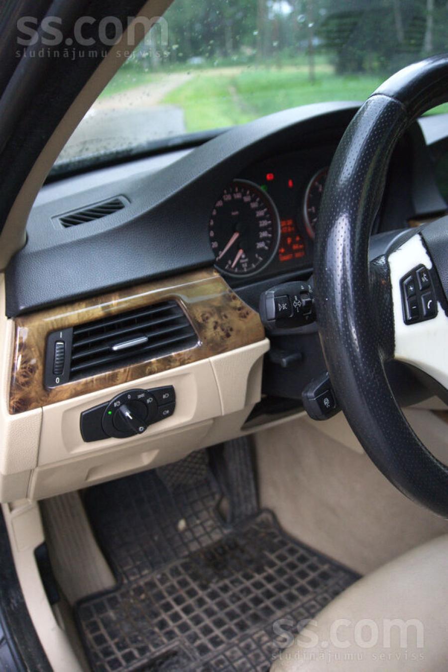 Pelēks BMW 330 2005 Rīga, ar dzinēja tilpumu 3.00 L un nobraukumu 335 tūkst. km par 4100 €, foto 13 vietnē AUTOMOTO.COM.LV