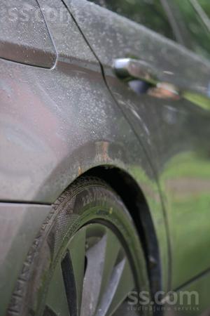 Pelēks BMW 330 2005 Rīga, ar dzinēja tilpumu 3.00 L un nobraukumu 335 tūkst. km par 4100 €, foto 16 vietnē AUTOMOTO.COM.LV