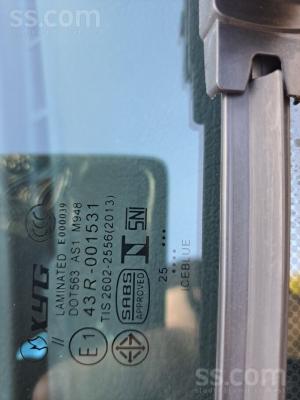 Grey BMW 330 2005 in Riga, with an engine capacity of 3.00 L and mileage of 499 thousand km for 1750 €, photo 5 on AUTOMOTO.COM.LV