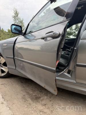 Pelēks BMW 330 2005 Rīga, ar dzinēja tilpumu 3.00 L un nobraukumu 427 tūkst. km par 2100 €, foto 9 vietnē AUTOMOTO.COM.LV