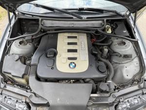 Pelēks BMW 330 2005 Rīga, ar dzinēja tilpumu 3.00 L un nobraukumu 427 tūkst. km par 2100 €, foto 15 vietnē AUTOMOTO.COM.LV