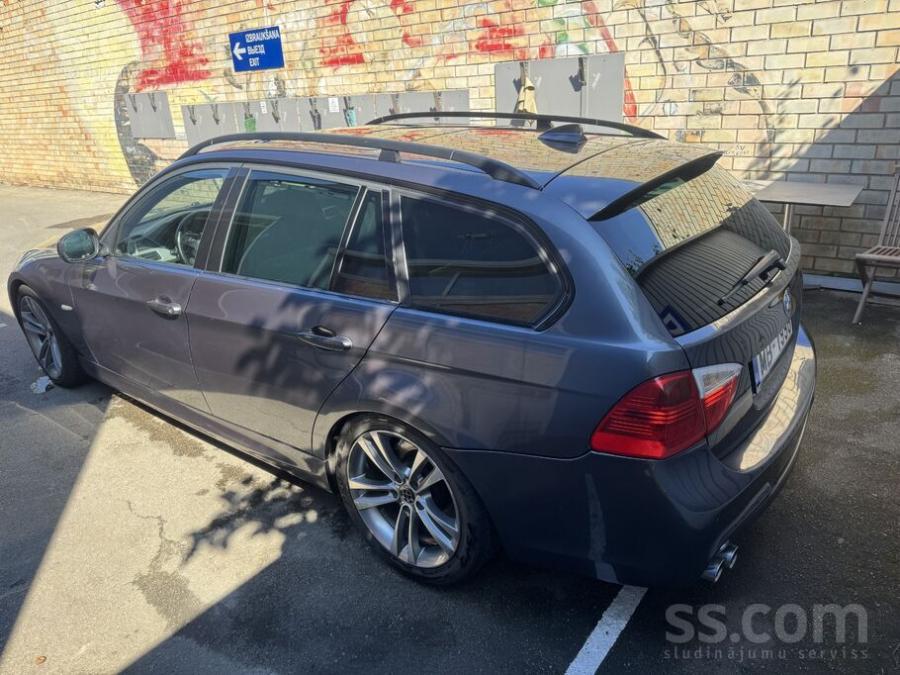 Pelēks BMW 330 2006 Jūrmala, ar dzinēja tilpumu 3.00 L un nobraukumu 385 tūkst. km par 6895 €, foto 4 vietnē AUTOMOTO.COM.LV