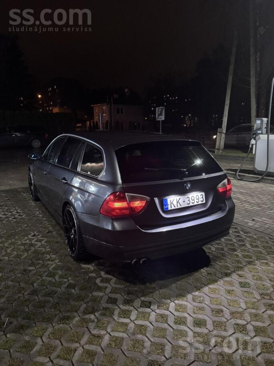 Grey BMW 330 2006 in Jurmala, with an engine capacity of 3.00 L and mileage of 322 thousand km for 4600 €, photo 3 on AUTOMOTO.COM.LV
