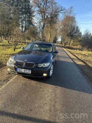 Pelēks BMW 330 2006 Liepāja, ar dzinēja tilpumu 3.00 L un nobraukumu 372 tūkst. km par 4200 €, foto 2 vietnē AUTOMOTO.COM.LV