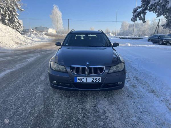 Grey BMW 330 2006 in Vilnius, with an engine capacity of 3.00 L and mileage of 262 thousand km for 3300 €, photo 3 on AUTOMOTO.COM.LV