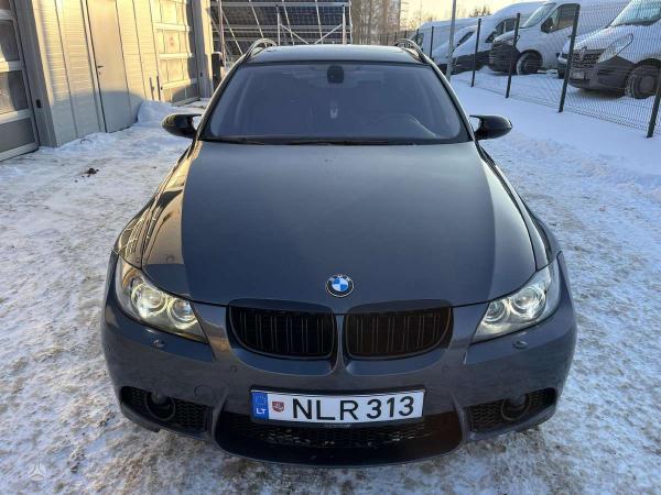 Pelēks BMW 330 2006 Alīta, ar dzinēja tilpumu 2.99 L un nobraukumu 340 tūkst. km par 3850 €, foto 2 vietnē AUTOMOTO.COM.LV