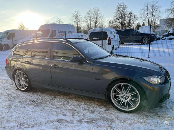 Pelēks BMW 330 2006 Alīta, ar dzinēja tilpumu 2.99 L un nobraukumu 340 tūkst. km par 3850 €, foto 8 vietnē AUTOMOTO.COM.LV