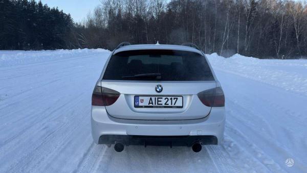 Grey BMW 330 2006 in Vilnius, with an engine capacity of 2.99 L and mileage of 350 thousand km for 5000 €, photo 6 on AUTOMOTO.COM.LV