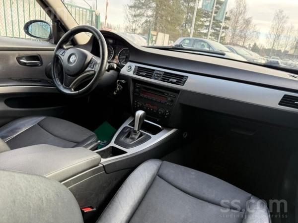 Grey BMW 330 2006 in Riga, with an engine capacity of 3.00 L and mileage of 419 thousand km for 2200 €, photo 8 on AUTOMOTO.COM.LV