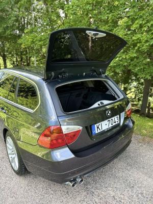 Grey BMW 330 2006 in Talsi, with an engine capacity of 3.00 L and mileage of 304 thousand km for 4770 €, photo 13 on AUTOMOTO.COM.LV